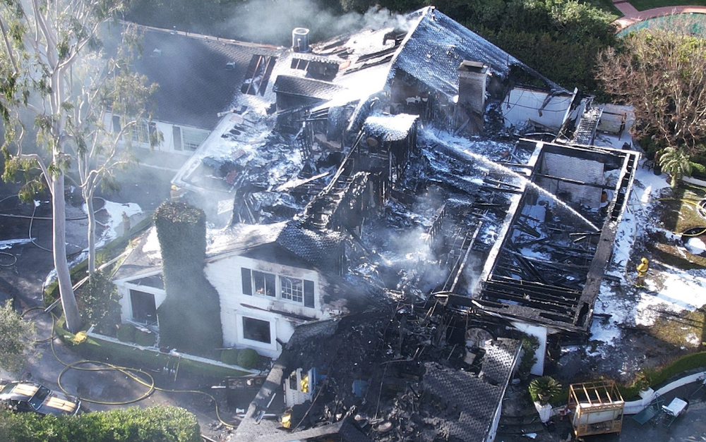Famous Actress' Mansion Burns Down, Injuries Reported